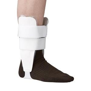 Medline Air and Gel Stirrup Ankle Splints | Medline Industries, Inc.