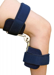 Comfyprene Spring Loaded Goniometer Knee Orthosis | Medline Industries ...