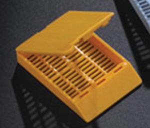 Tissue & Biopsy Cassettes with Attached Lids | Medline Industries, Inc.