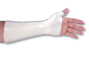 Wrist and Thumb Spica Splint with IP Immobilization by AliMed | Medline ...
