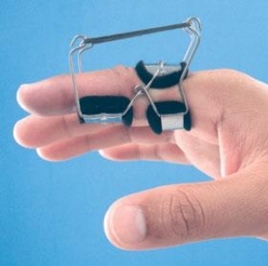 X-Small Reverse Knuckle Finger Bender | Medline