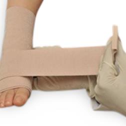 Deluxe 480 Woven Elastic Bandages with Clips | Medline