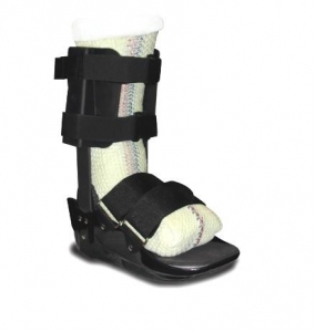 TCC-EZ Boots | Medline Industries, Inc.