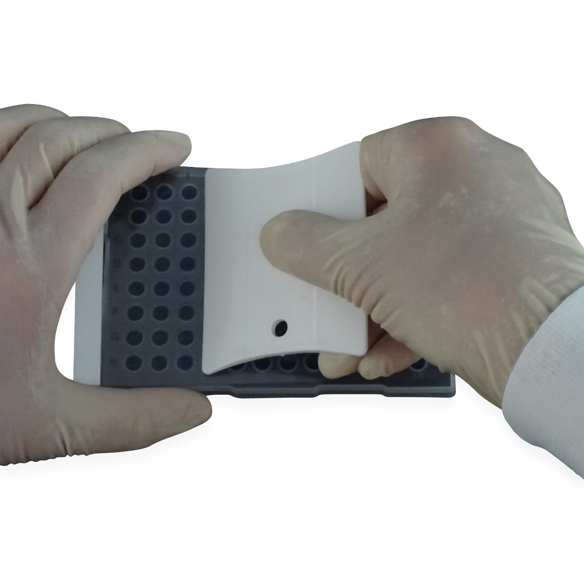 Multi-Swipe Plate-Sealing Paddles | Medline