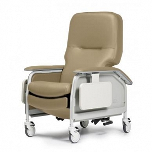 Lumex Deluxe Clinical Care Recliners | Medline Industries, Inc.
