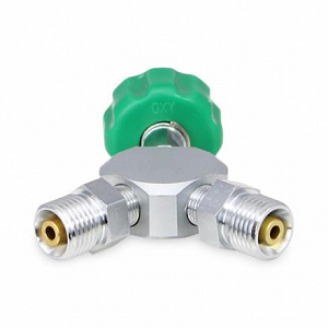 Genstar Technologies Oxygen Flowmeter Y-Connector | Medline Industries ...