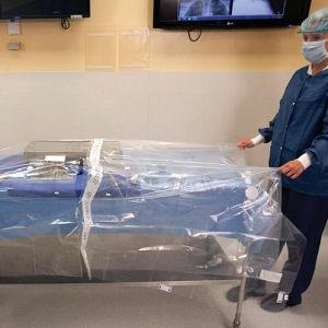 Sterile-Z Back Table Covers by Tidi Products | Medline Industries, Inc.