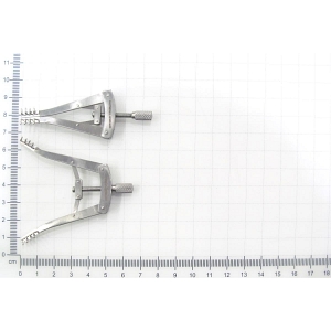 Alm Minor Surgical Retractors | Medline Industries, Inc.
