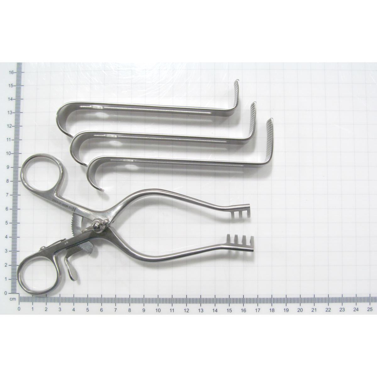 König Henley Self-Retaining Retractors | Medline