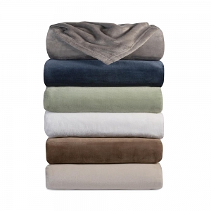 Fleece Blanket | Medline Industries, Inc.
