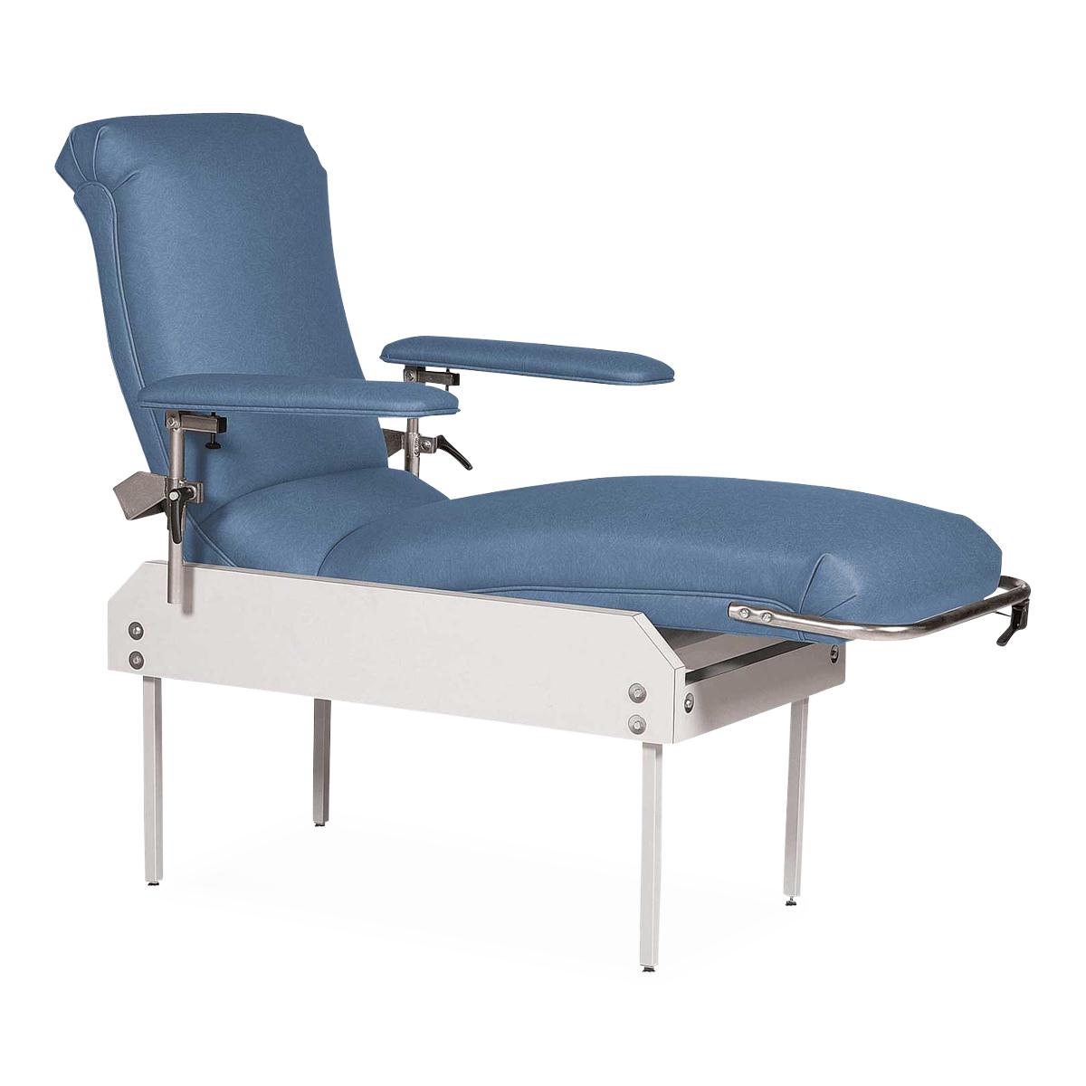Adjustable Blood Draw Lounge Chair | Medline