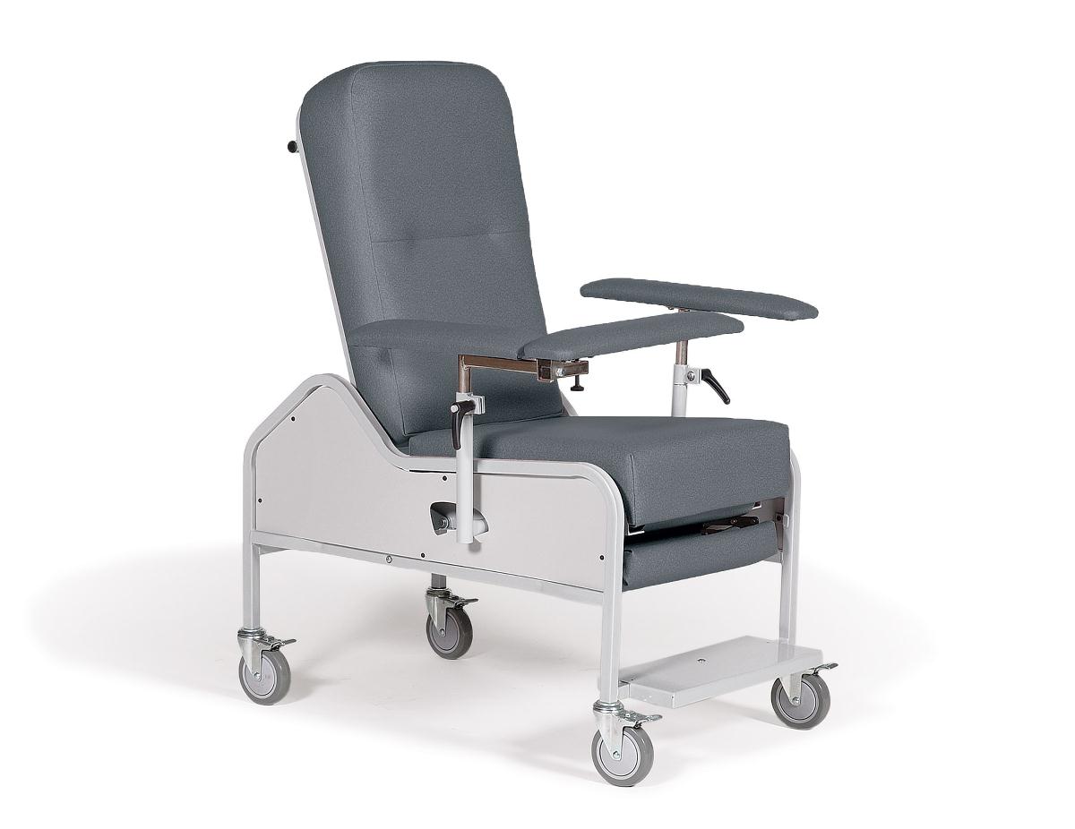 Extra-Wide Reclining Blood Draw Chair | Medline