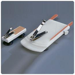 1-Handed Nail Clippers | Medline