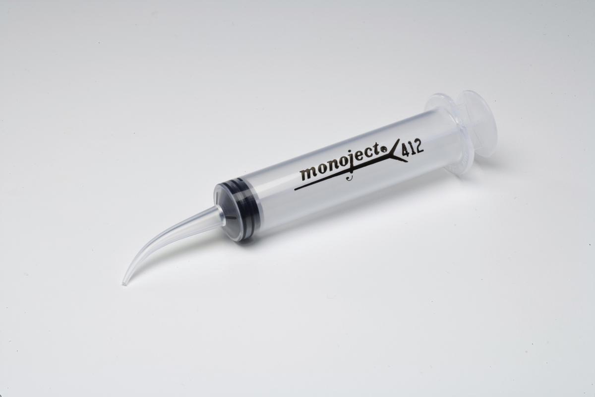 Monoject Curved Tip Syringes | Medline