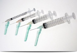 SurGuard 2 Syringes with Safety Needle | Medline Industries, Inc.