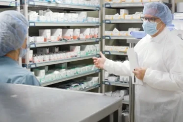 Custom regional anesthesia trays - Medline