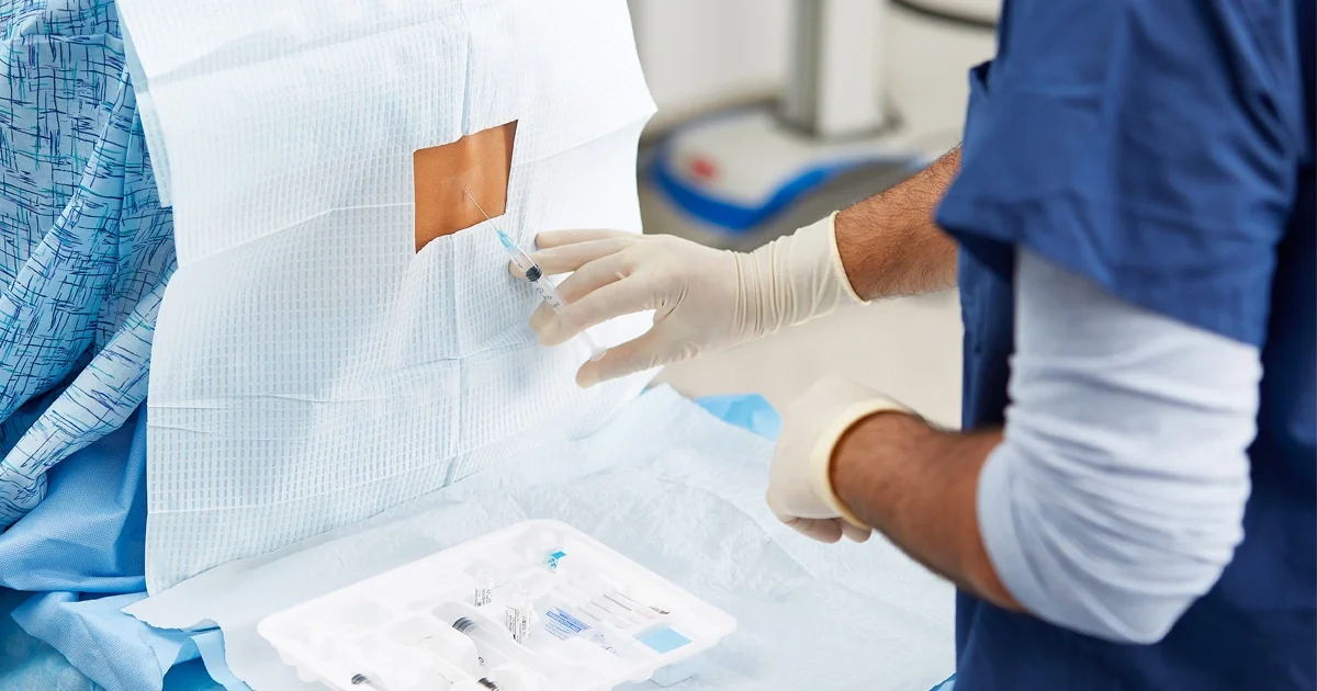 Custom regional anesthesia trays - Medline